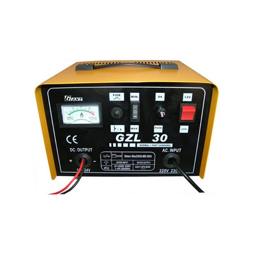 GIANT GZL-30 AKKUMULÁTOR TÖLTŐ 12-24V 24/16A 50/60HZ 300W
